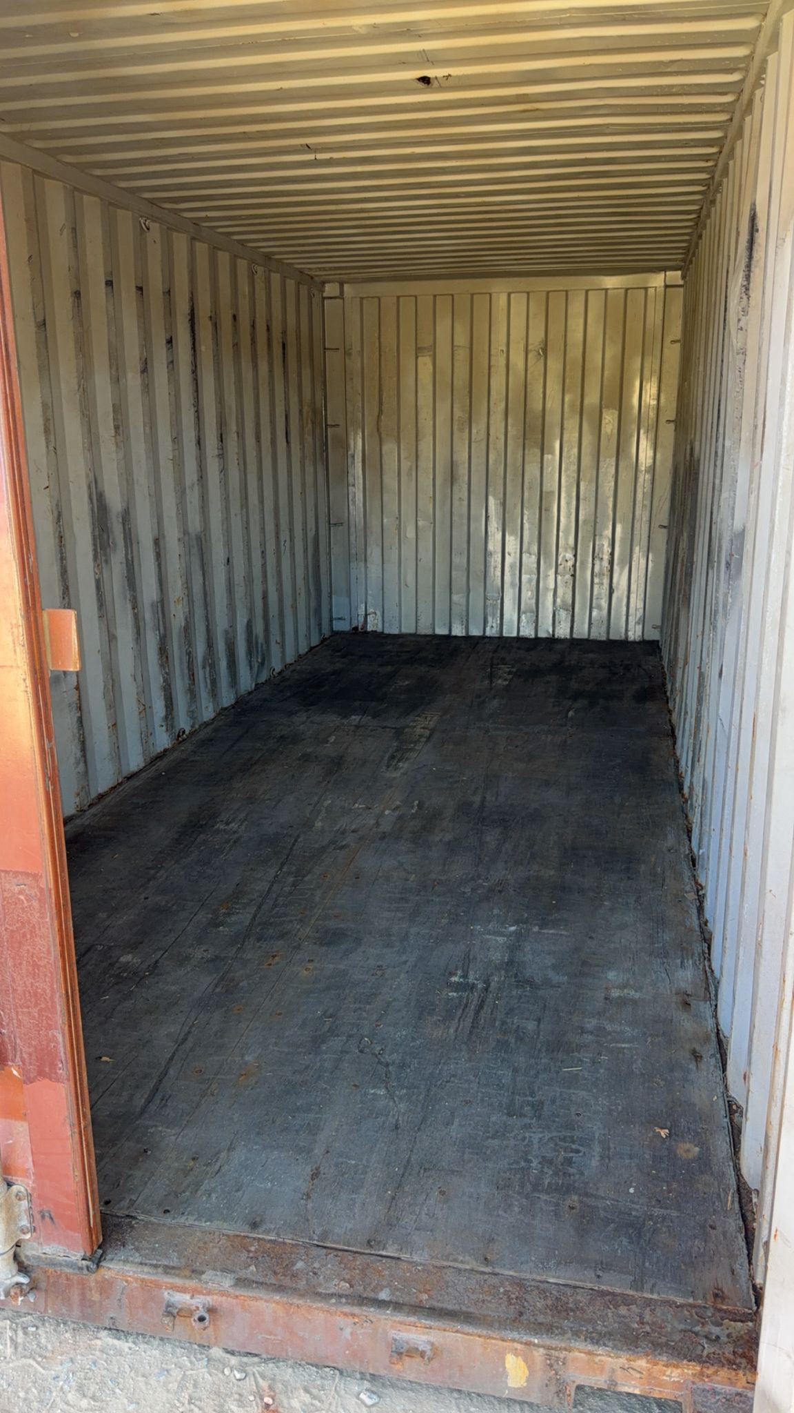Buy Used 20 Foot Cargo Containers, Secure and Durable 2026