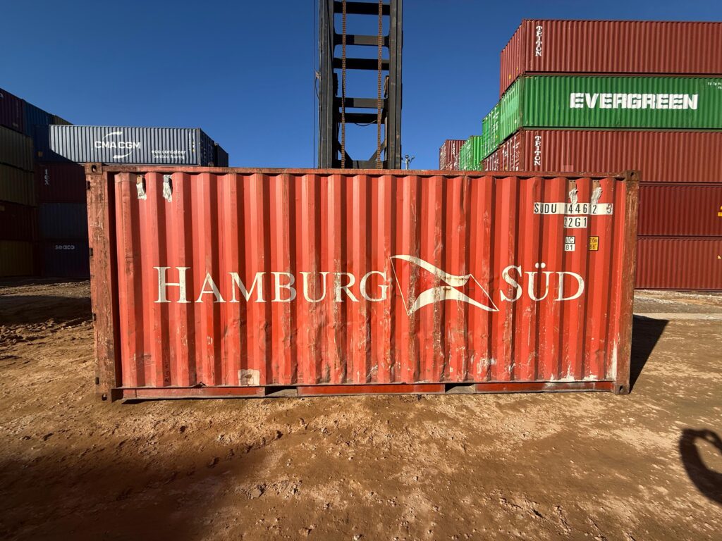 20 ft Standard wind and water tight container